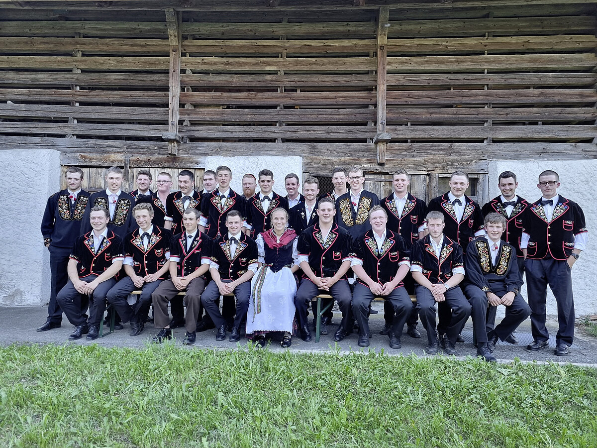 27 neue Landwirte und 2 Agrarpraktiker - Der Schweizer Bauer