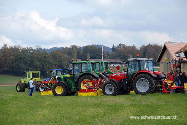 Der Schweizer Bauer: Fella Maschinenvorführung bei Andrey+Schafer